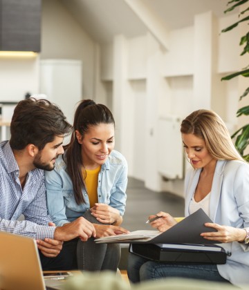 Megan Gall | Associate | Young Hunter Lawyers