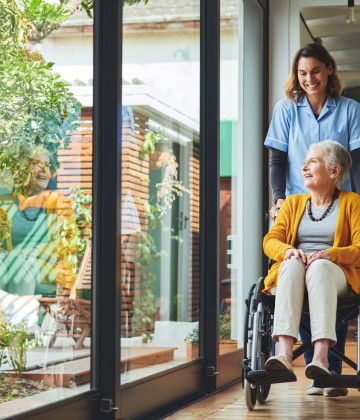 Michelle Rossiter | Associate Legal Executive | Young Hunter Lawyers