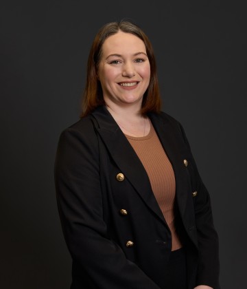 Keely Marbeck | Partner | Young Hunter Lawyers